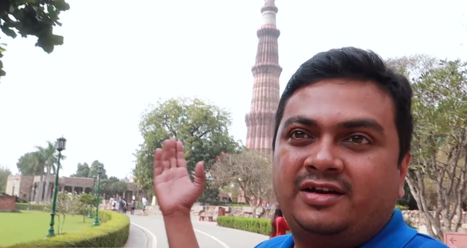 del2 • Tech Travel Eat